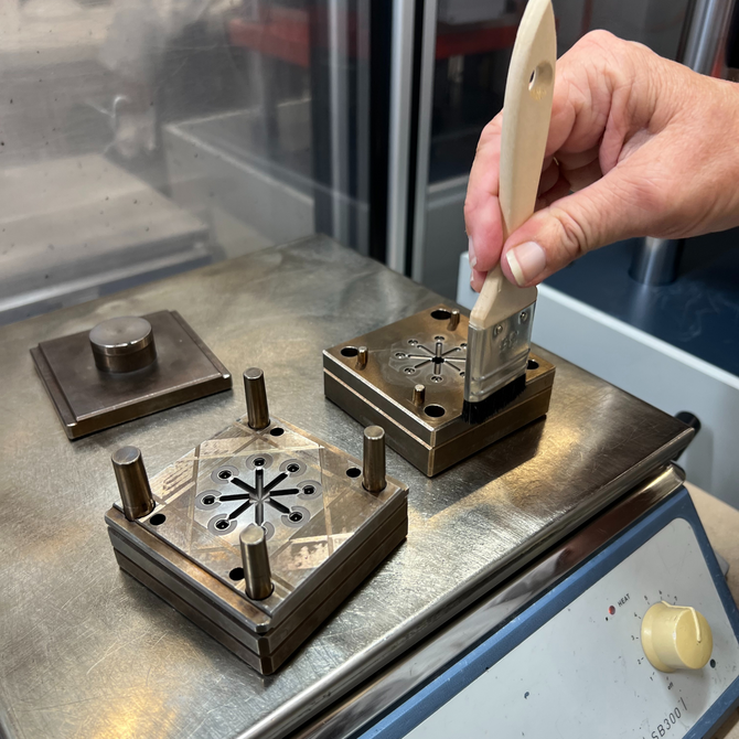 Transfer/Compression Molding – ortofon-microtech