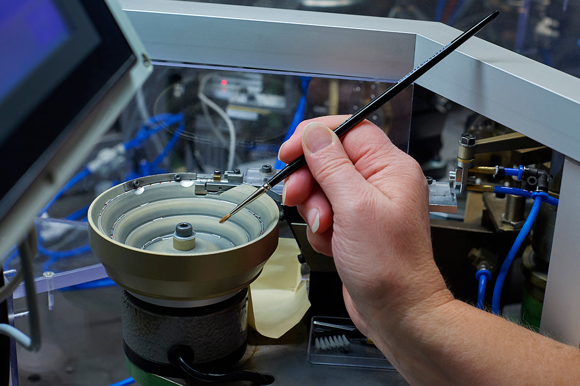 Assemply under microscope – ortofon-microtech